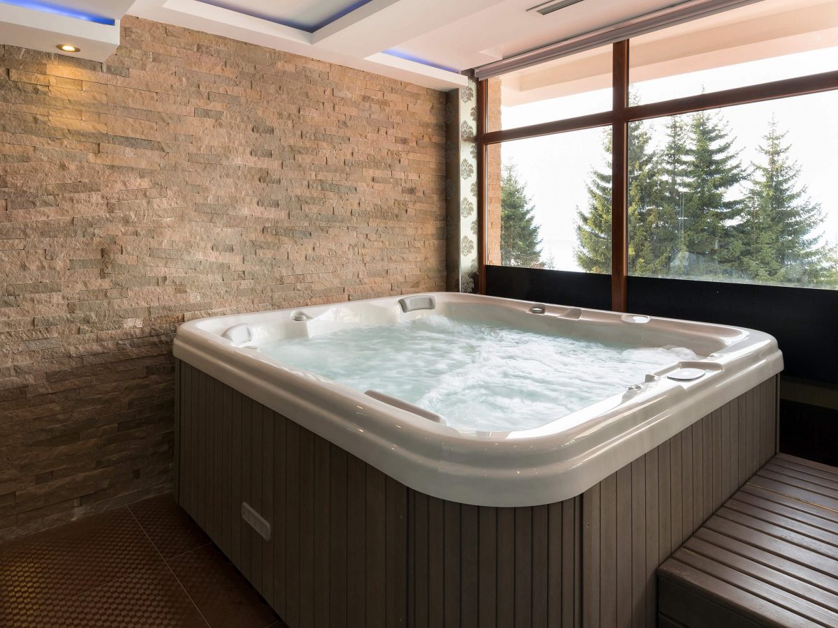Spa jacuzzi extérieur : achetez un spa d'extérieur | Saint-Étienne ...